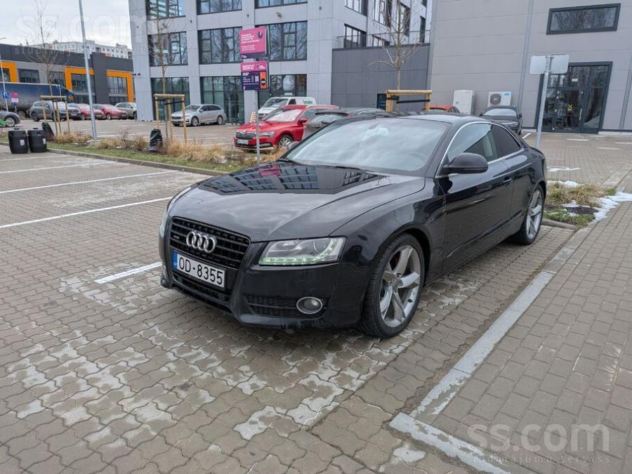 Black Audi A5 2008 in Riga, with an engine capacity of 3.00 L and mileage of 368 thousand km for 7000 €, photo 3 on AUTOMOTO.COM.LV