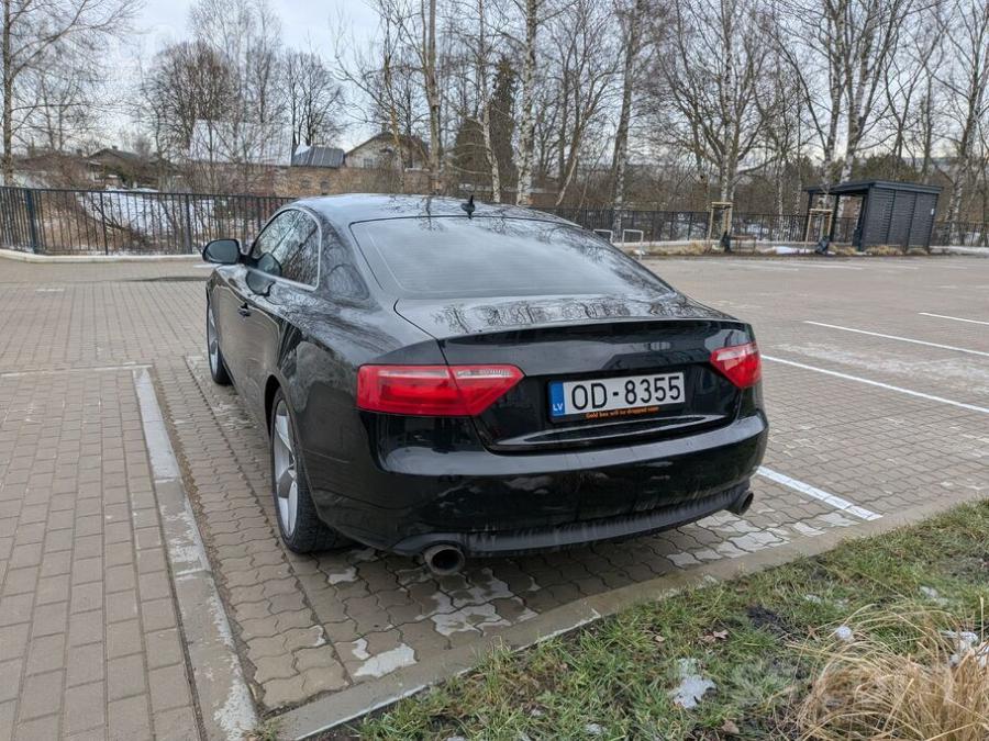 Black Audi A5 2008 in Riga, with an engine capacity of 3.00 L and mileage of 368 thousand km for 7000 €, photo 11 on AUTOMOTO.COM.LV