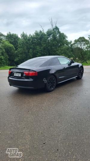 Black Audi A5 2008 in Radviliskis, with an engine capacity of 2.00 L and mileage of 260 thousand km for 2900 €, photo 4 on AUTOMOTO.COM.LV