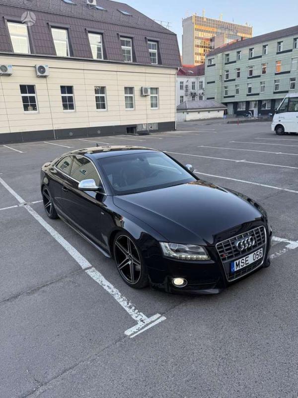 Black Audi A5 2008 in Vilnius, with an engine capacity of 2.70 L and mileage of 231 thousand km for 6300 €, photo 2 on AUTOMOTO.COM.LV