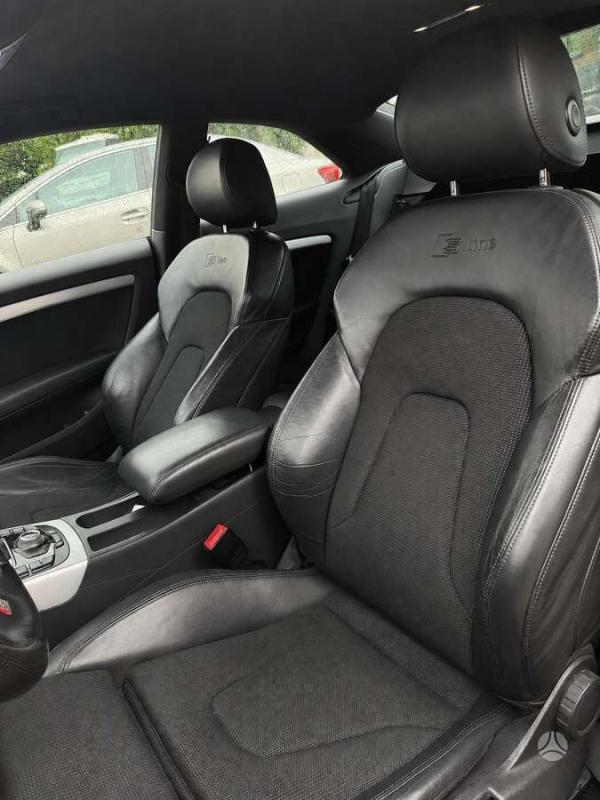Black Audi A5 2008 in Vilnius, with an engine capacity of 2.70 L and mileage of 231 thousand km for 6300 €, photo 7 on AUTOMOTO.COM.LV