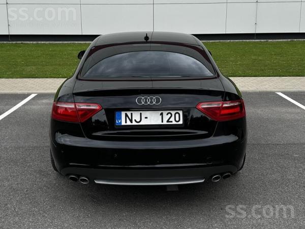 Black Audi A5 2008 in Riga, with an engine capacity of 3.00 L and mileage of 322 thousand km for 6500 €, photo 5 on AUTOMOTO.COM.LV