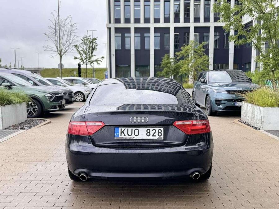 Melns Audi A5 2008 Viļņa, ar dzinēja tilpumu 2.70 L un nobraukumu 290 tūkst. km par 3350 €, foto 7 vietnē AUTOMOTO.COM.LV
