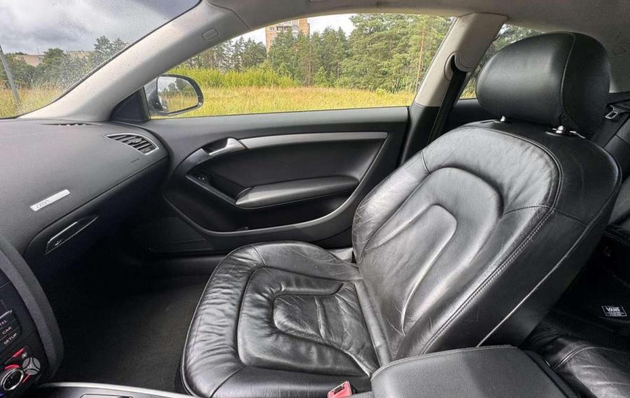 Melns Audi A5 2008 Viļņa, ar dzinēja tilpumu 2.70 L un nobraukumu 290 tūkst. km par 3350 €, foto 8 vietnē AUTOMOTO.COM.LV