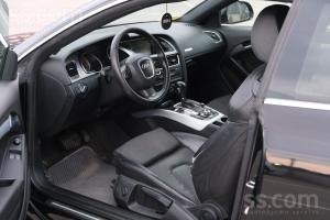 Black Audi A5 2008 in Riga, with an engine capacity of 2.70 L and mileage of 397 thousand km for 6000 €, photo 7 on AUTOMOTO.COM.LV
