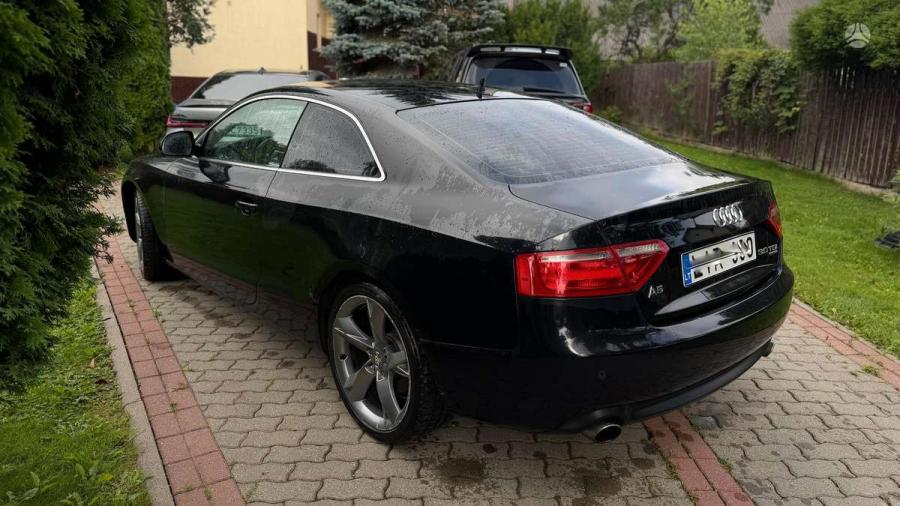 Melns Audi A5 2008 Viļņa, ar dzinēja tilpumu 2.97 L un nobraukumu 288 tūkst. km par 2900 €, foto 6 vietnē AUTOMOTO.COM.LV