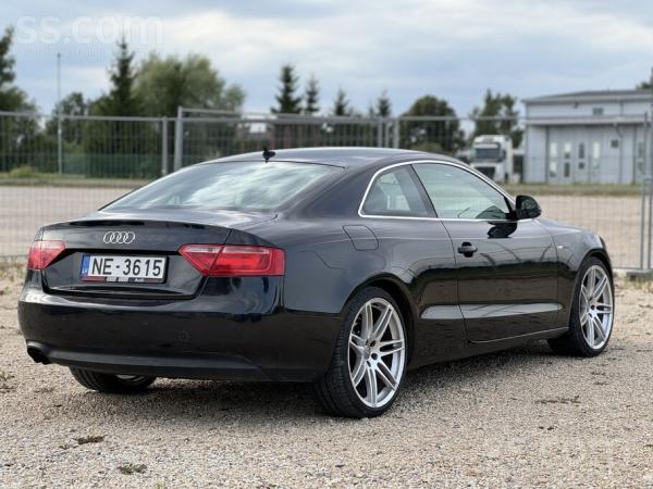 Melns Audi A5 2008 Valmiera, ar dzinēja tilpumu 2.00 L un nobraukumu 180 tūkst. km par 5490 €, foto 7 vietnē AUTOMOTO.COM.LV