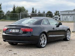Melns Audi A5 2008 Valmiera, ar dzinēja tilpumu 2.00 L un nobraukumu 180 tūkst. km par 5490 €, foto 8 vietnē AUTOMOTO.COM.LV
