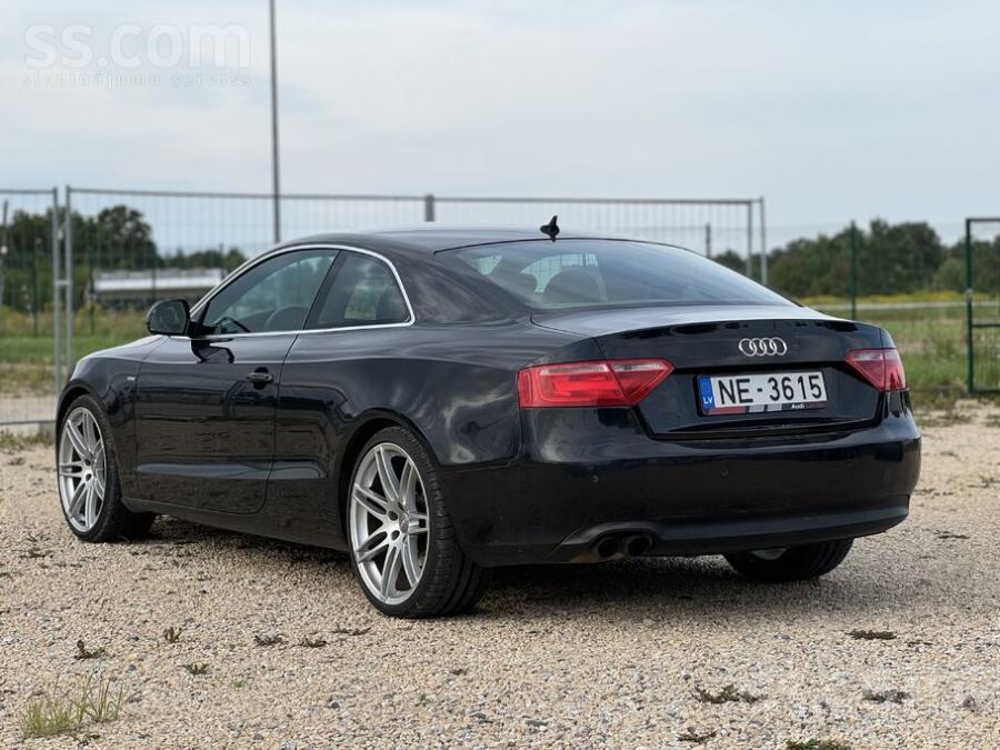 Melns Audi A5 2008 Valmiera, ar dzinēja tilpumu 2.00 L un nobraukumu 180 tūkst. km par 5490 €, foto 12 vietnē AUTOMOTO.COM.LV