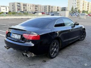 Melns Audi A5 2008 Viļņa, ar dzinēja tilpumu 1.80 L un nobraukumu 304 tūkst. km par 2950 €, foto 4 vietnē AUTOMOTO.COM.LV