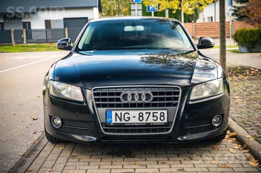 Black Audi A5 2008 in Riga, with an engine capacity of 2.00 L and mileage of 206 thousand km for 3990 €, photo 3 on AUTOMOTO.COM.LV
