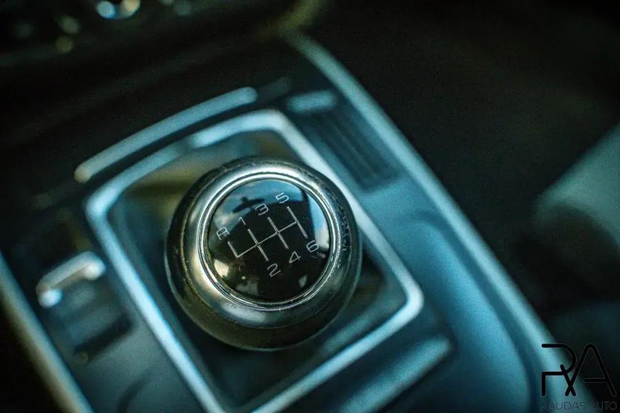 Black Audi A5 2008 in Riga, with an engine capacity of 2.00 L and mileage of 206 thousand km for 3990 €, photo 11 on AUTOMOTO.COM.LV