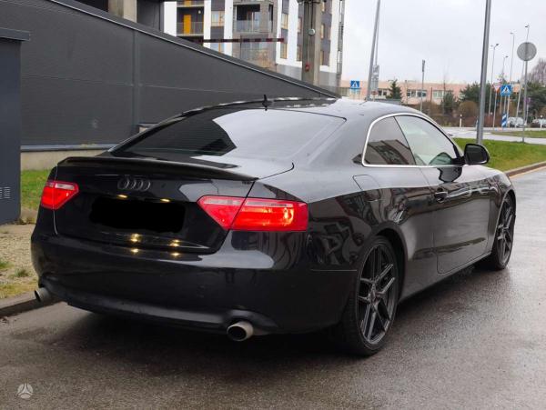 Black Audi A5 2009 in Tallinn, with an engine capacity of 2.97 L and mileage of 291 thousand km for 6500 €, photo 4 on AUTOMOTO.COM.LV