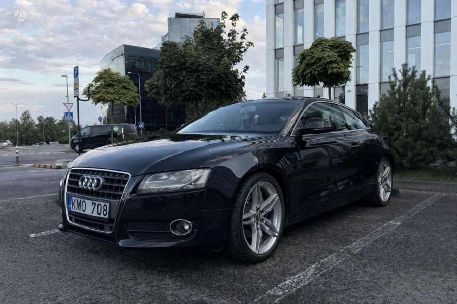 Black Audi A5 2009 in Kaunas, with an engine capacity of 2.70 L and mileage of 245 thousand km for 6300 €, photo 1 on AUTOMOTO.COM.LV