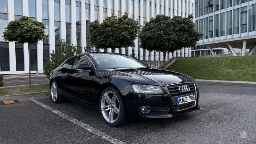 Black Audi A5 2009 in Kaunas, with an engine capacity of 2.70 L and mileage of 245 thousand km for 6300 €, photo 2 on AUTOMOTO.COM.LV