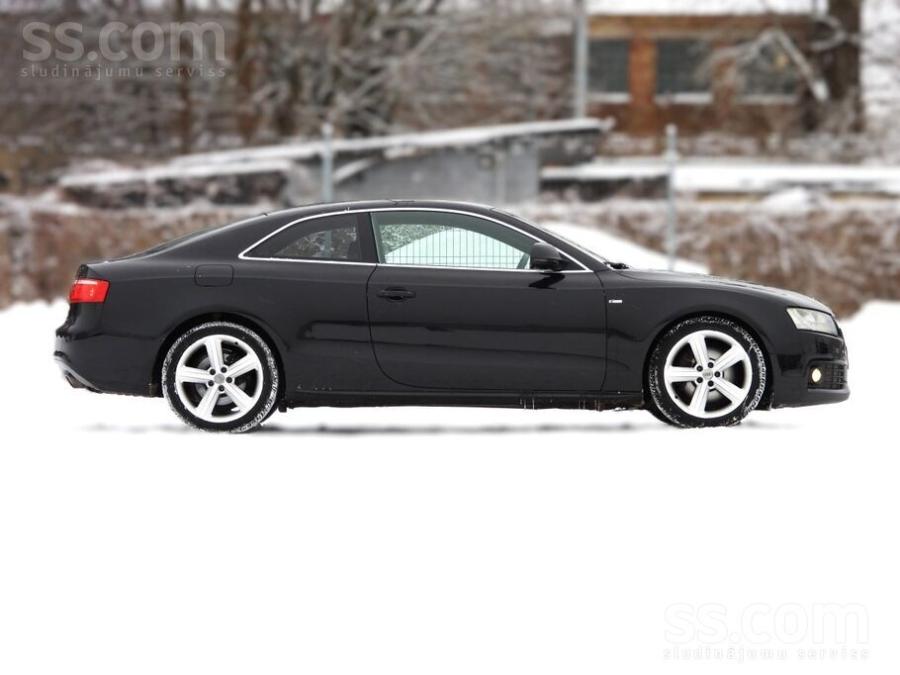 Black Audi A5 2009 in Riga, with an engine capacity of 3.00 L and mileage of 337 thousand km for 7390 €, photo 4 on AUTOMOTO.COM.LV