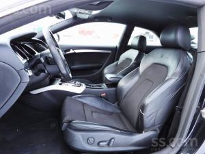 Black Audi A5 2009 in Riga, with an engine capacity of 3.00 L and mileage of 337 thousand km for 7390 €, photo 8 on AUTOMOTO.COM.LV