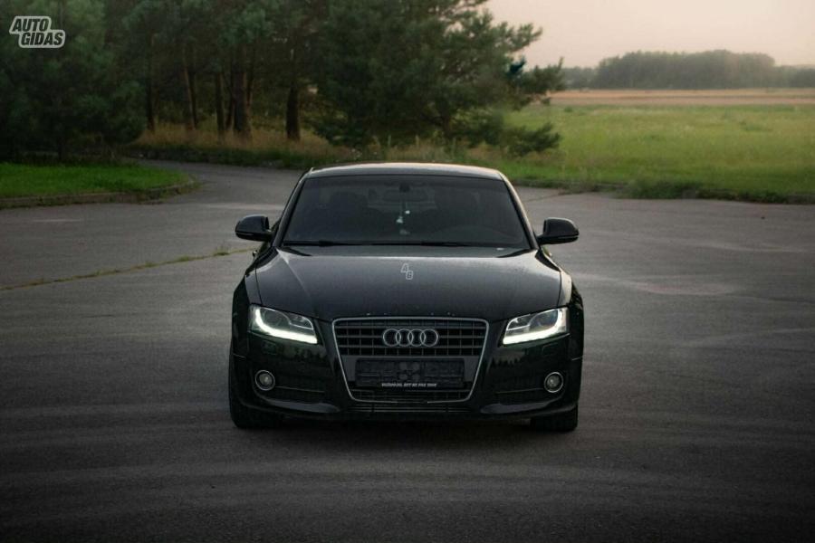 Black Audi A5 2009 in Jurbarkas, with an engine capacity of 1.80 L and mileage of 300 thousand km for 3000 €, photo 3 on AUTOMOTO.COM.LV
