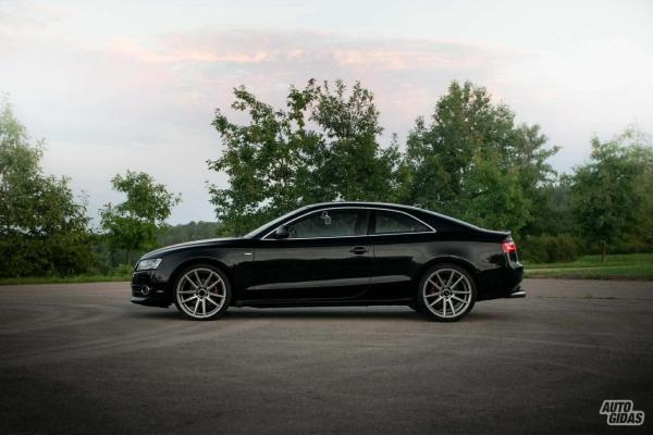 Black Audi A5 2009 in Jurbarkas, with an engine capacity of 1.80 L and mileage of 300 thousand km for 3000 €, photo 3 on AUTOMOTO.COM.LV
