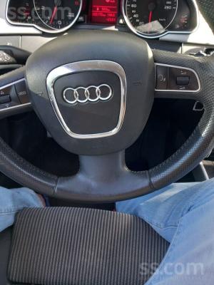 Black Audi A5 2009 in Riga, with an engine capacity of 2.00 L and mileage of 203 thousand km for 5800 €, photo 8 on AUTOMOTO.COM.LV