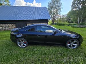 Melns Audi A5 2009 Rīga, ar dzinēja tilpumu 2.00 L un nobraukumu 430 tūkst. km par 5500 €, foto 4 vietnē AUTOMOTO.COM.LV