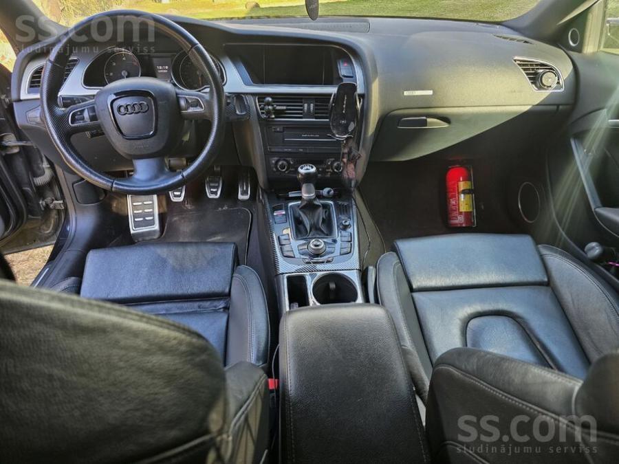 Melns Audi A5 2009 Rīga, ar dzinēja tilpumu 2.00 L un nobraukumu 430 tūkst. km par 5500 €, foto 9 vietnē AUTOMOTO.COM.LV