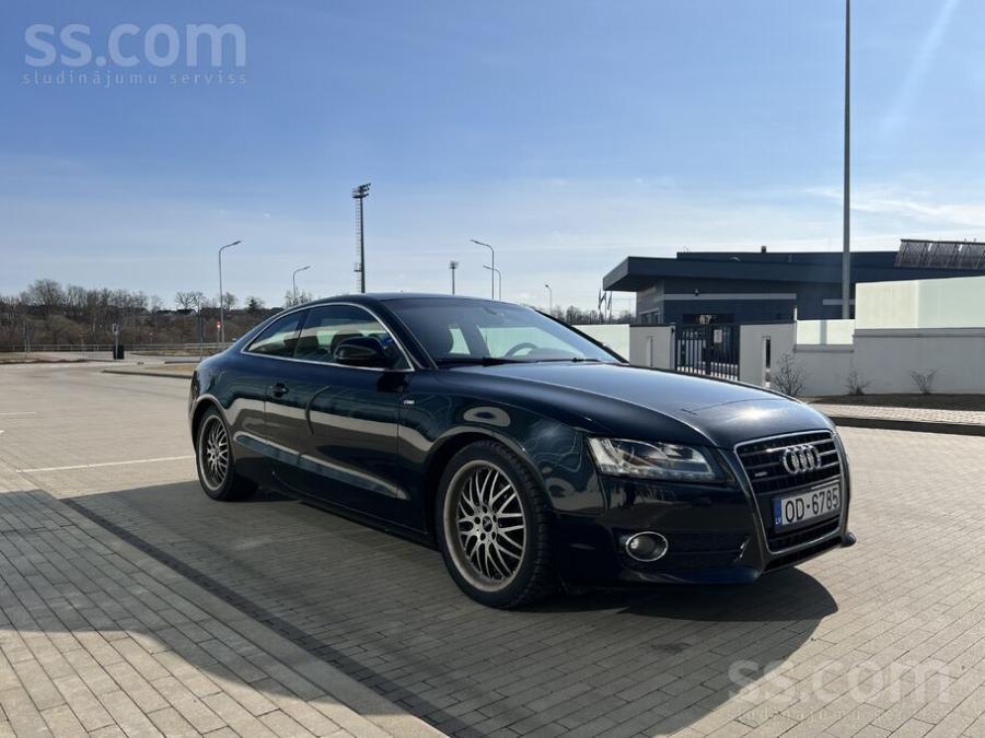 Black Audi A5 2009 in Riga, with an engine capacity of 3.00 L and mileage of 340 thousand km for 5850 €, photo 3 on AUTOMOTO.COM.LV