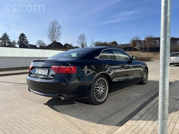 Melns Audi A5 2009 Rīga, ar dzinēja tilpumu 3.00 L un nobraukumu 340 tūkst. km par 5850 €, foto 4 vietnē AUTOMOTO.COM.LV