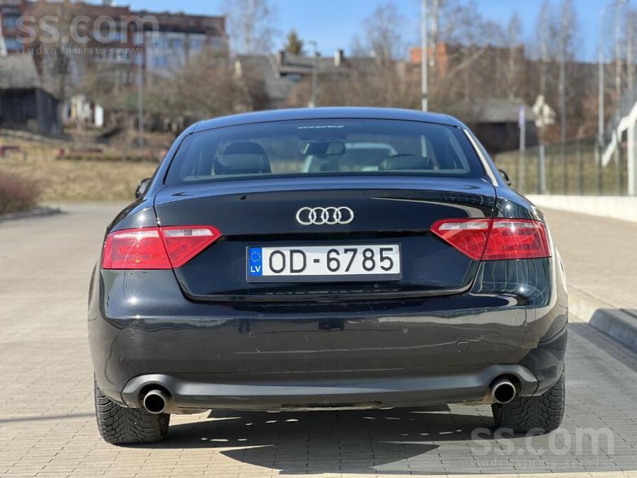 Black Audi A5 2009 in Riga, with an engine capacity of 3.00 L and mileage of 340 thousand km for 5850 €, photo 6 on AUTOMOTO.COM.LV