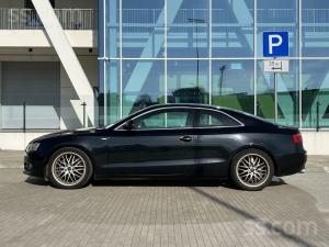 Black Audi A5 2009 in Riga, with an engine capacity of 3.00 L and mileage of 340 thousand km for 5850 €, photo 8 on AUTOMOTO.COM.LV
