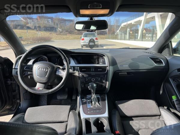 Black Audi A5 2009 in Riga, with an engine capacity of 3.00 L and mileage of 340 thousand km for 5850 €, photo 9 on AUTOMOTO.COM.LV