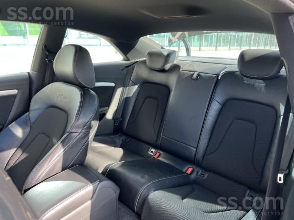 Black Audi A5 2009 in Riga, with an engine capacity of 3.00 L and mileage of 340 thousand km for 5850 €, photo 10 on AUTOMOTO.COM.LV