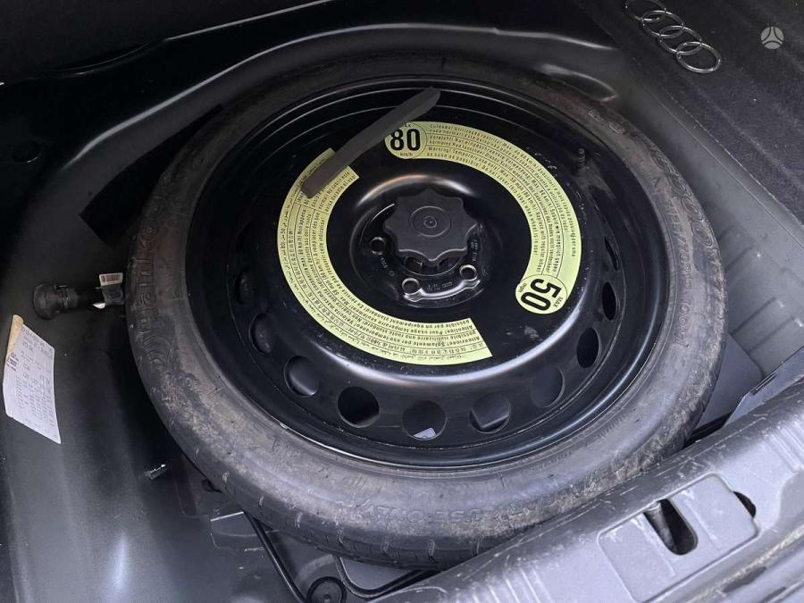Black Audi A5 2009 in Klaipeda, with an engine capacity of 2.97 L and mileage of 407 thousand km for 3300 €, photo 15 on AUTOMOTO.COM.LV