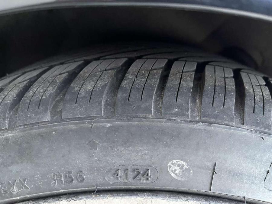 Black Audi A5 2009 in Klaipeda, with an engine capacity of 2.97 L and mileage of 407 thousand km for 3300 €, photo 16 on AUTOMOTO.COM.LV