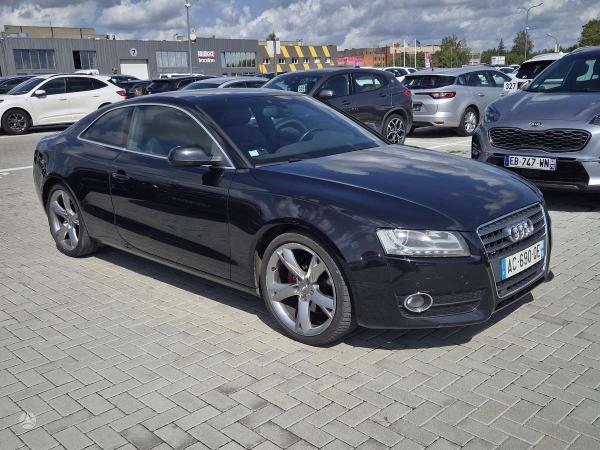 Черный Ауди А5 2009 в Таураге, объемом двигателя 2.70 л и пробегом 300 тыс. км за 5000 €, фото 3 на AUTOMOTO.COM.LV