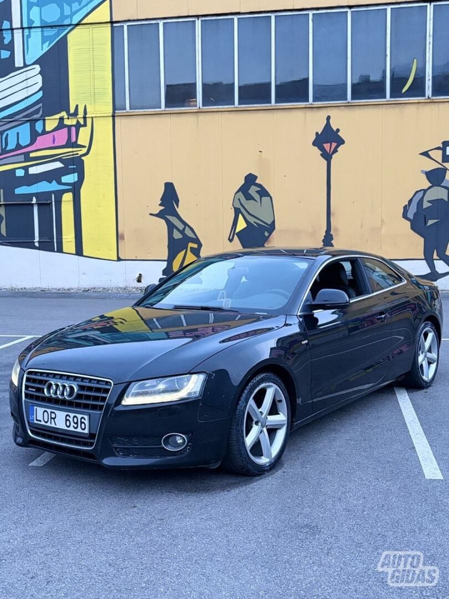 Melns Audi A5 2009 Viļņa, ar dzinēja tilpumu 2.00 L un nobraukumu 290 tūkst. km par 2500 €, foto 3 vietnē AUTOMOTO.COM.LV