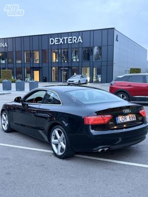 Melns Audi A5 2009 Viļņa, ar dzinēja tilpumu 2.00 L un nobraukumu 290 tūkst. km par 2500 €, foto 5 vietnē AUTOMOTO.COM.LV