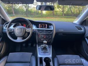 Black Audi A5 2009 in Riga, with an engine capacity of 2.00 L and mileage of 0 thousand km for 6799 €, photo 11 on AUTOMOTO.COM.LV