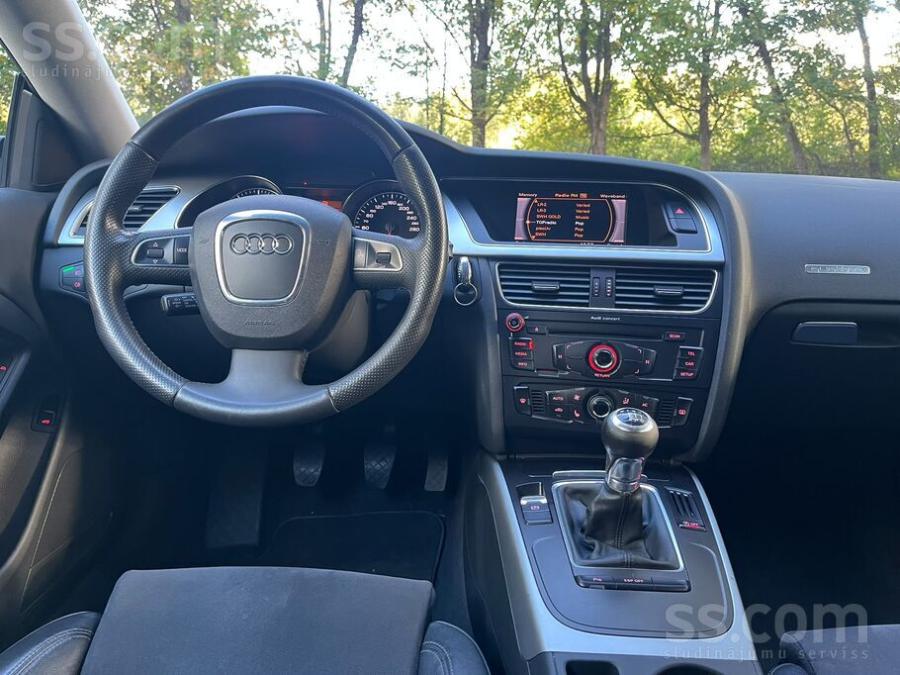 Black Audi A5 2009 in Riga, with an engine capacity of 2.00 L and mileage of 0 thousand km for 6799 €, photo 12 on AUTOMOTO.COM.LV