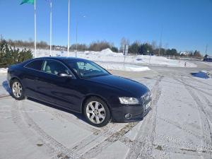 Black Audi A5 2010 in Vilnius, with an engine capacity of 2.70 L and mileage of 248 thousand km for 5850 €, photo 6 on AUTOMOTO.COM.LV