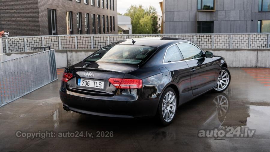 Melns Audi A5 2010 Tartu, ar dzinēja tilpumu 2.00 L un nobraukumu 297 tūkst. km par 7500 €, foto 3 vietnē AUTOMOTO.COM.LV