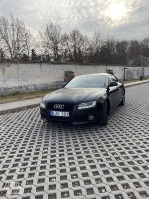 Melns Audi A5 2010 Kauņa, ar dzinēja tilpumu 2.00 L un nobraukumu 348 tūkst. km par 3800 €, foto  vietnē AUTOMOTO.COM.LV