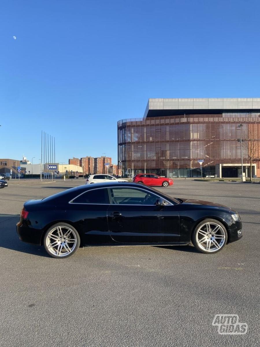Melns Audi A5 2010 Klaipėda, ar dzinēja tilpumu 2.00 L un nobraukumu 222 tūkst. km par 5499 €, foto 6 vietnē AUTOMOTO.COM.LV