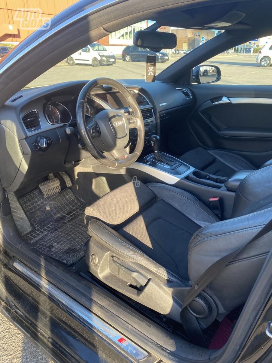 Melns Audi A5 2010 Klaipėda, ar dzinēja tilpumu 2.00 L un nobraukumu 222 tūkst. km par 5499 €, foto 9 vietnē AUTOMOTO.COM.LV