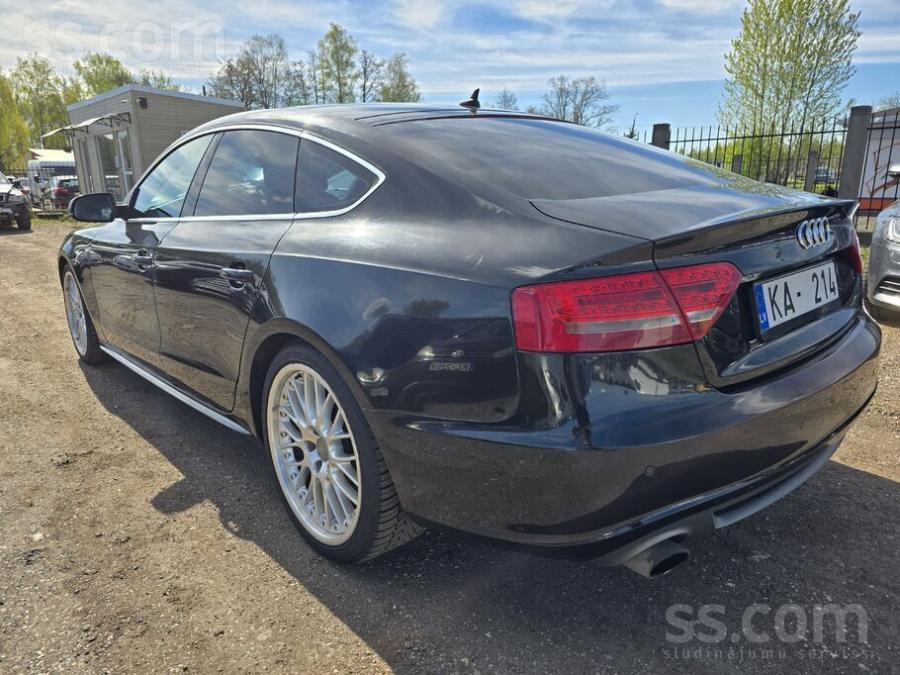 Black Audi A5 2010 in Riga, with an engine capacity of 2.00 L and mileage of 0 thousand km for 5600 €, photo 5 on AUTOMOTO.COM.LV