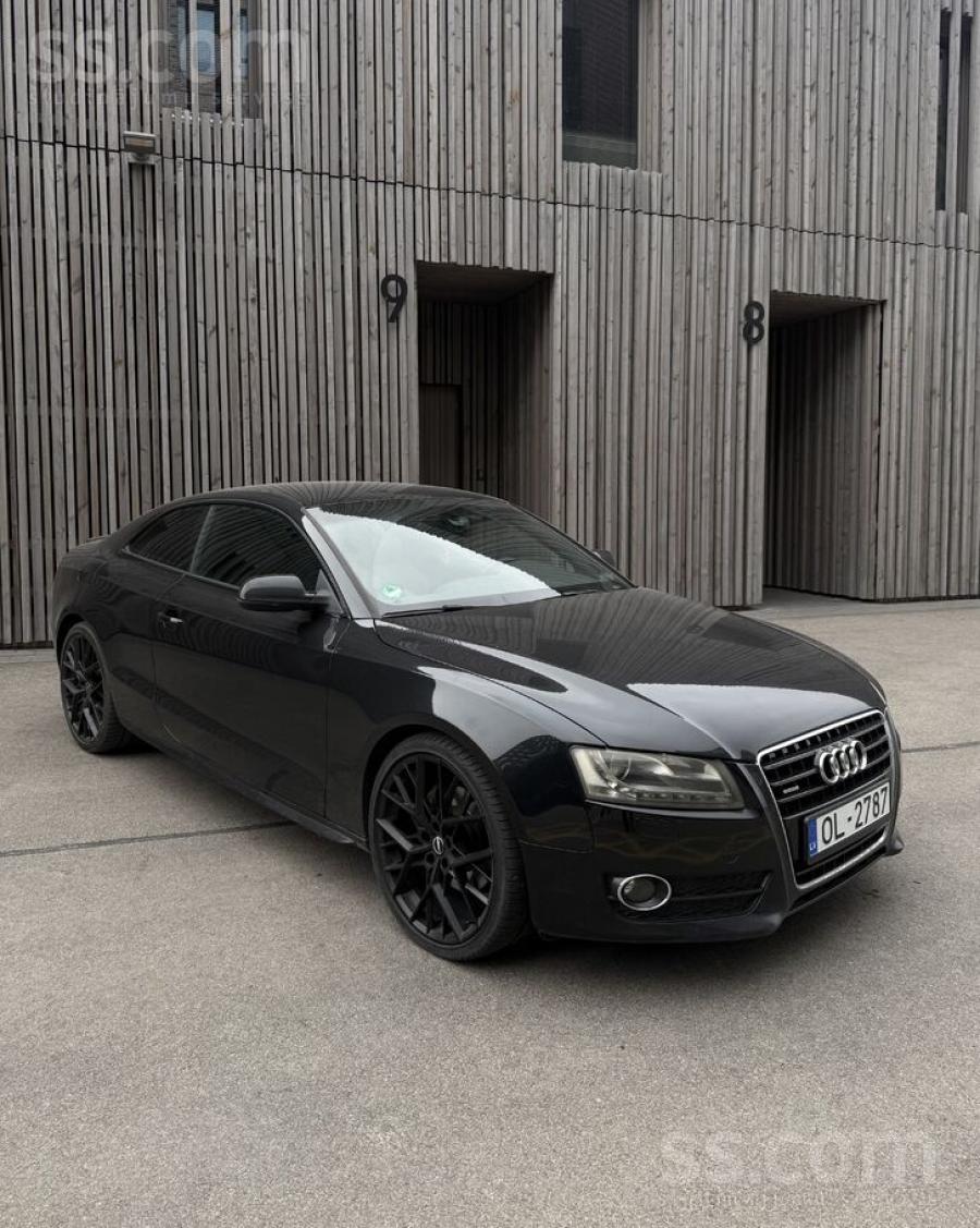 Black Audi A5 2010 in Riga, with an engine capacity of 3.00 L and mileage of 350 thousand km for 7489 €, photo 1 on AUTOMOTO.COM.LV