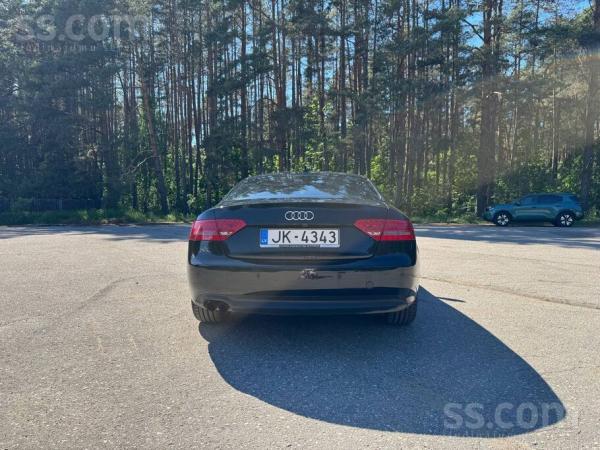 Melns Audi A5 2010 Jūrmala, ar dzinēja tilpumu 2.00 L un nobraukumu 190 tūkst. km par 5500 €, foto 5 vietnē AUTOMOTO.COM.LV