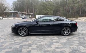 Black Audi A5 2010 in Riga, with an engine capacity of 2.00 L and mileage of 394 thousand km for 5800 €, photo 3 on AUTOMOTO.COM.LV