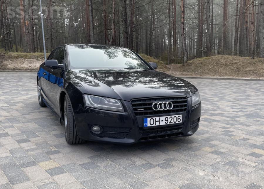 Black Audi A5 2010 in Riga, with an engine capacity of 2.00 L and mileage of 394 thousand km for 5800 €, photo 4 on AUTOMOTO.COM.LV
