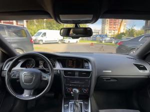 Black Audi A5 2010 in Riga, with an engine capacity of 3.00 L and mileage of 390 thousand km for 8490 €, photo 8 on AUTOMOTO.COM.LV